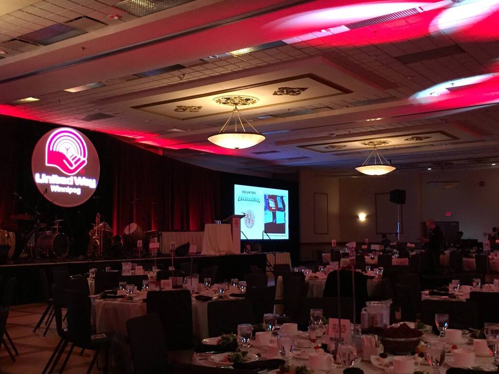 Victoria Inn Hotel and Convention Centre - Venue - Winnipeg- Weddinghero.ca