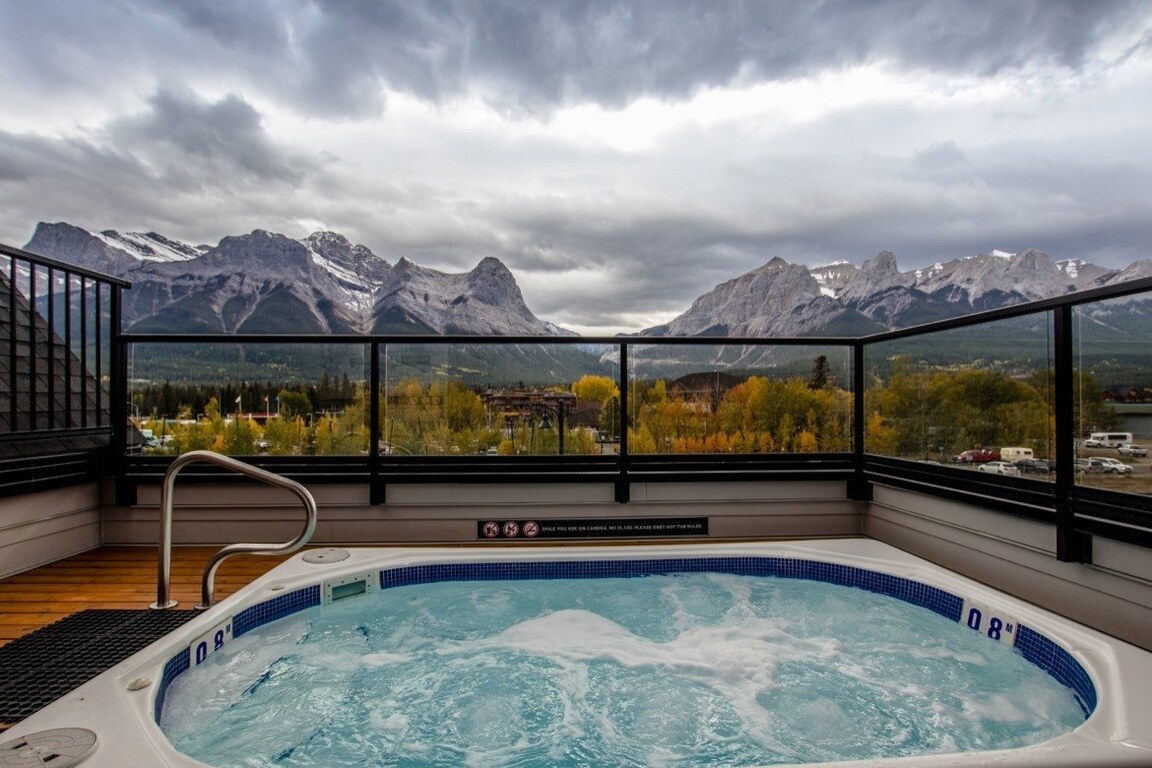 Basecamp Lodge - Venue - Canmore - Weddinghero.ca