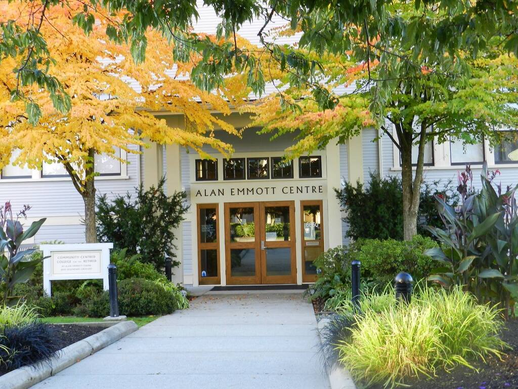 Alan Emmott Photo Gallery - Venue - Burnaby - Weddinghero.ca