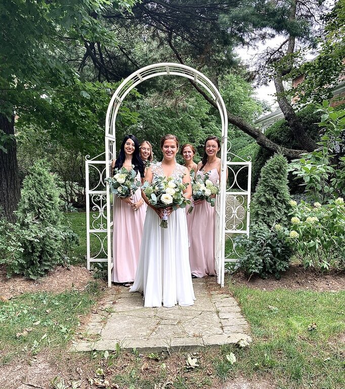 Flower Frenzy - Flower - Hamilton - Weddinghero.ca