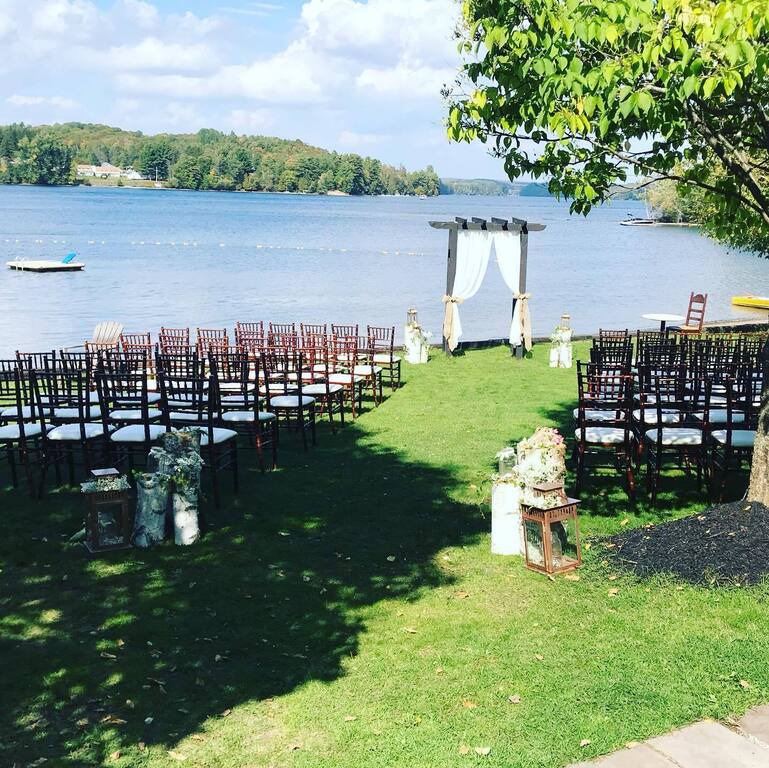 Bonnie View Inn - Venue - Haliburton - Weddinghero.ca