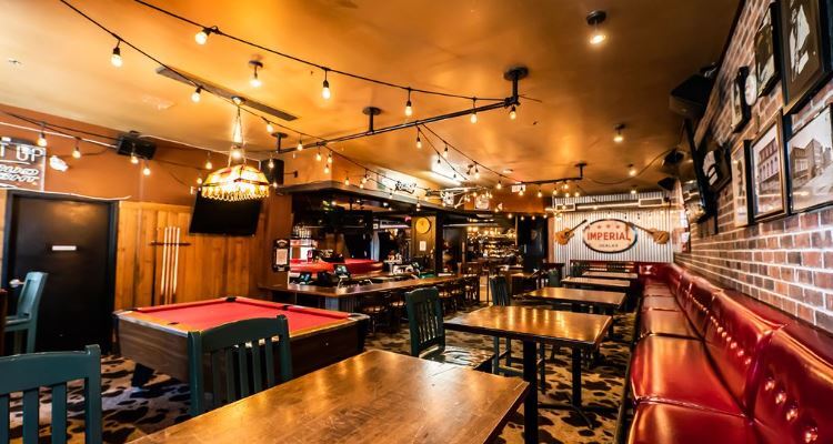 The Yale Saloon - Venue - Vancouver - Weddinghero.ca