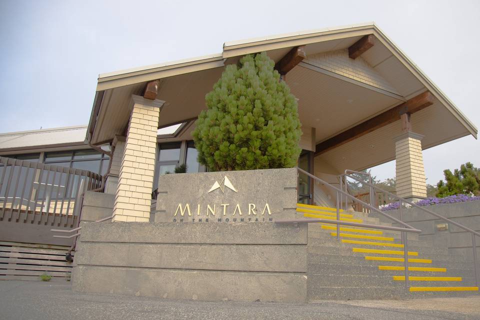 Mintara atop Burnaby Mountain - Venue - Burnaby - Weddinghero.ca